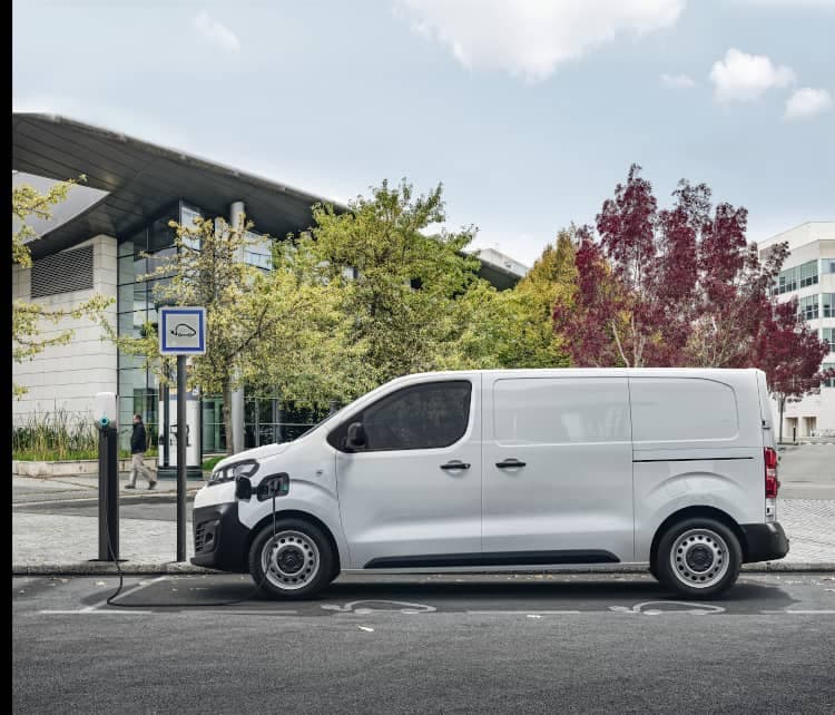 Citroën Commercial Vehicles & Vans | Berlingo van, Dispatch, Relay and ...